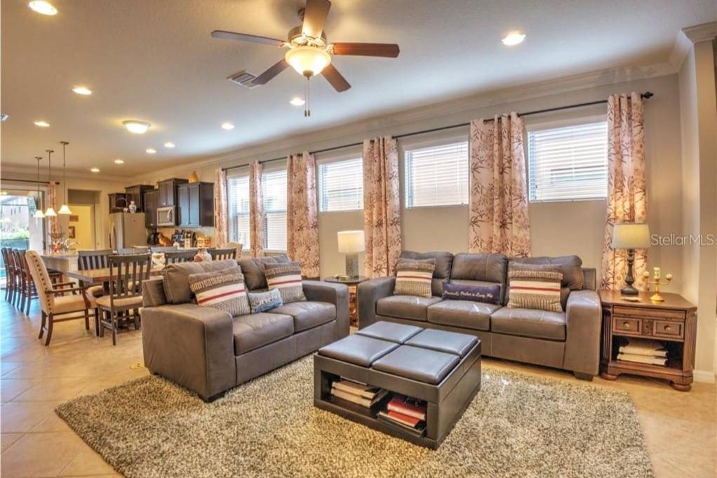 Luxury Villa, Clubhouse, Pool, 15 mins from Disney, Kissimmee (precios ...