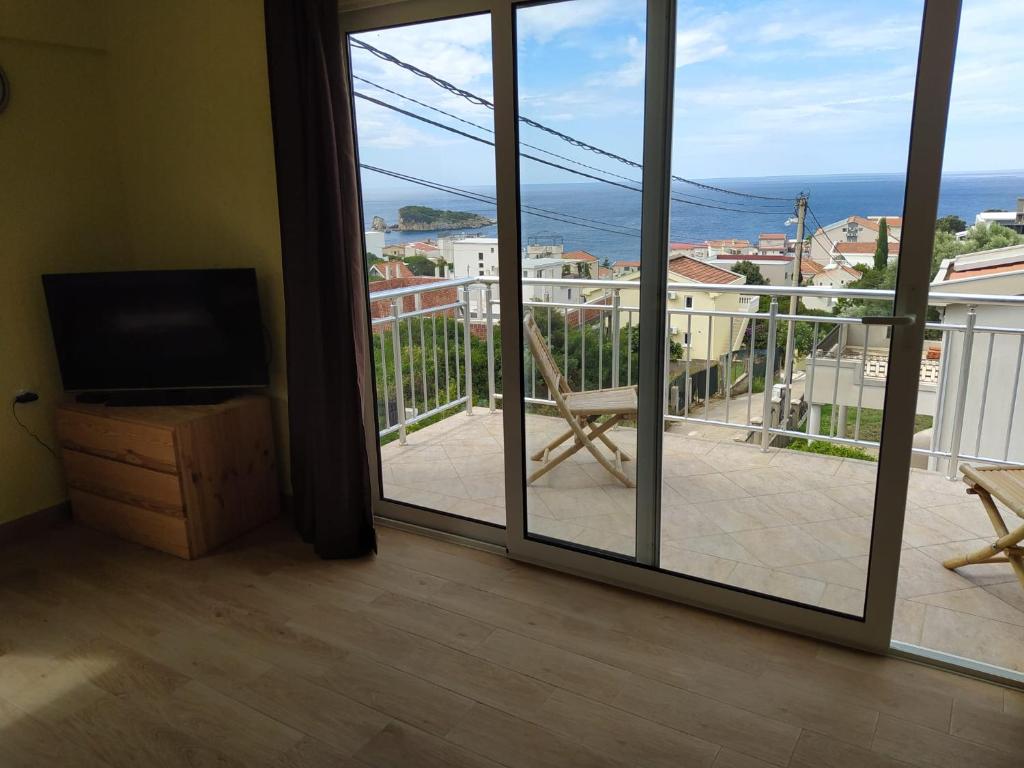 Rajo, Stari Ulcinj (updated prices 2025)