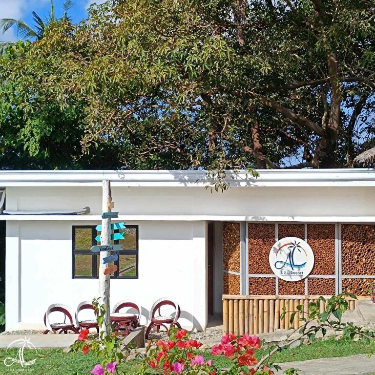 A & L Resort - Looc, Romblon Looc (ราคาอัปเดตปี 2025)