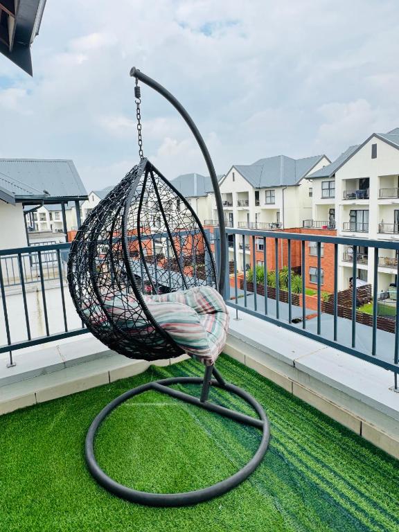 JMM Investments 2 Bedroom Apartment, Antwerp (updated prices 2025)