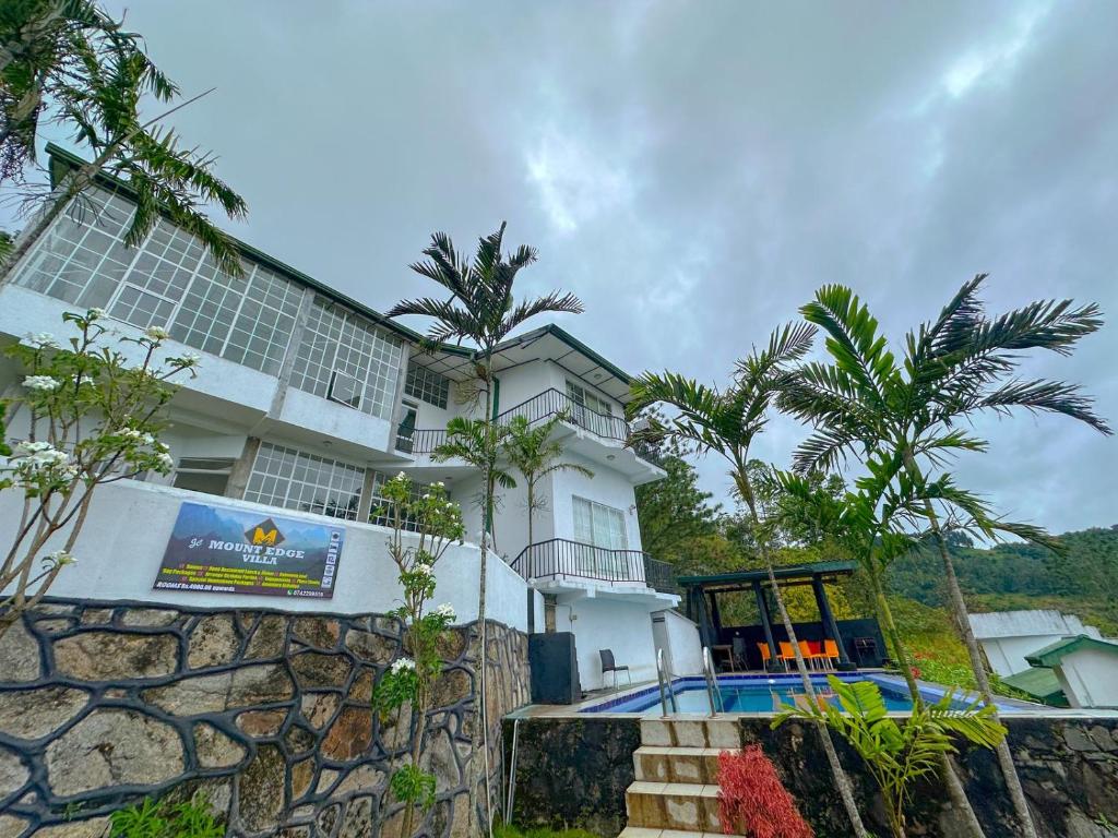 Jc MOUNT EDGE VILLA, Doluwa (updated prices 2025)