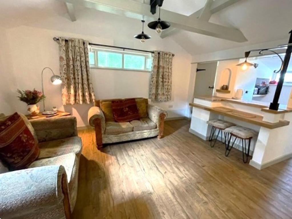 Woodman's Farm, Norwich (updated prices 2025)