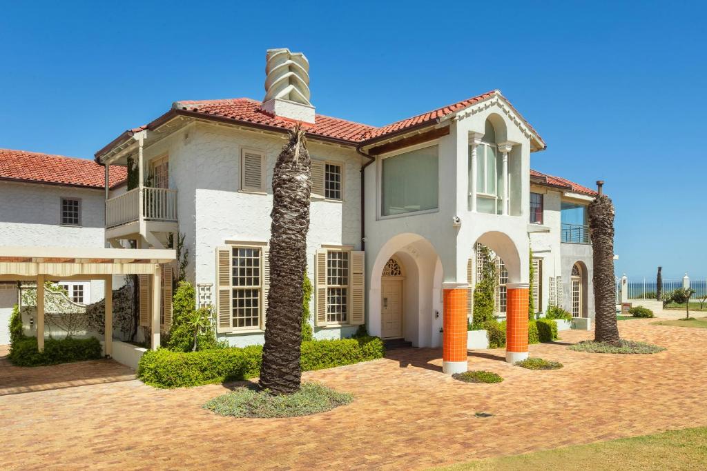 Mira Beach Club, Cape Town (updated prices 2026)