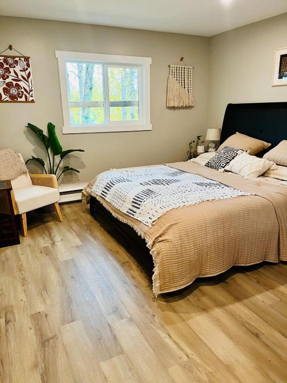 Modern Midtown Base Camp with 3 Luxe King Beds, Anchorage (updated ...