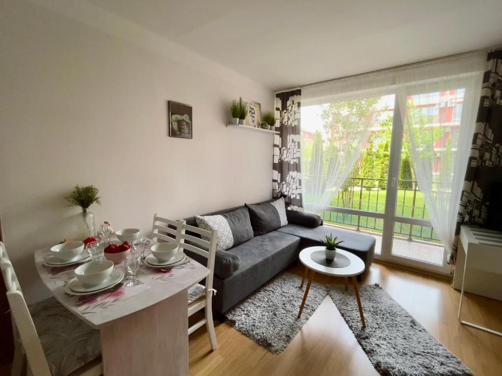 Holiday Fort Golf Club & Orchid Fort Noks MIA, Sunny Beach (precios ...