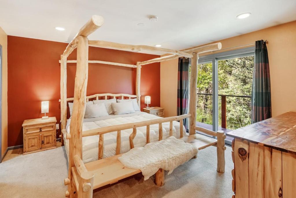 The Evergreen Oasis I Red Rocks I Morrison, Morrison (updated prices 2026)