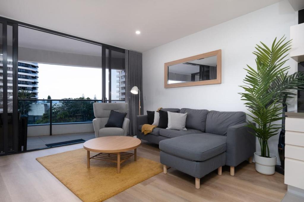 Oracle 2 - Central 2B in Broadbeach with Views, Gold Coast (updated ...