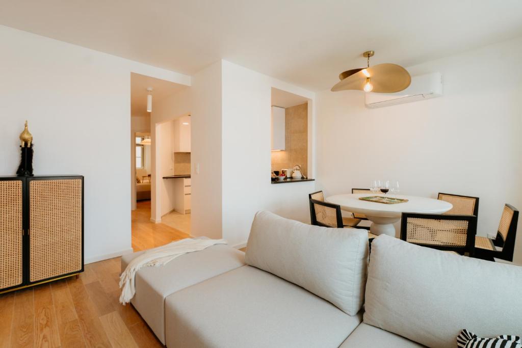 Mary Pink - NO 2C - Elegant Two-Bedroom Apartment, Lisboa (preços ...