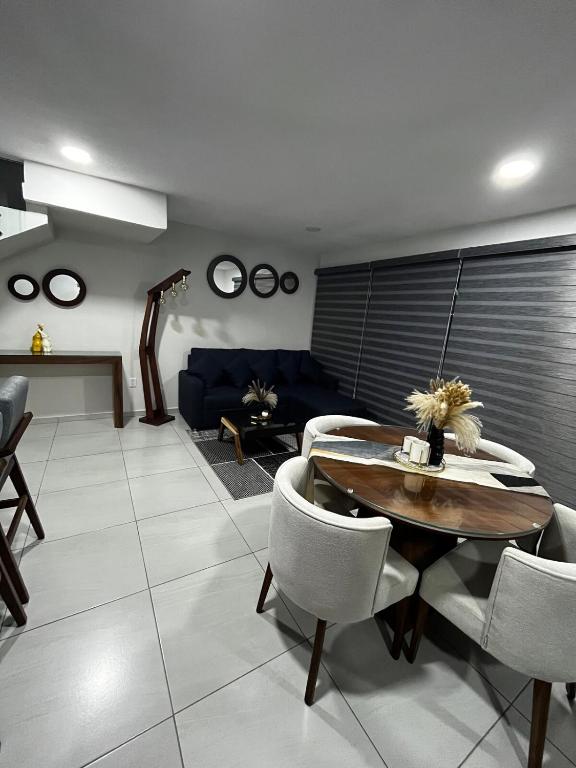 Aeropuerto Casa Santa María, Guadalajara की (2026 के लिए अपडेट हुई कीमत)