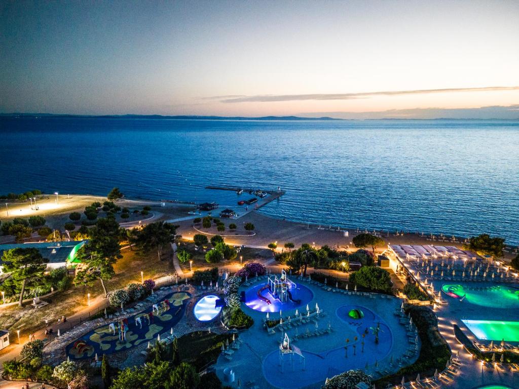 Zaton Croatia Camping Zaton Holiday Resort | Luxury Mobile Homes
