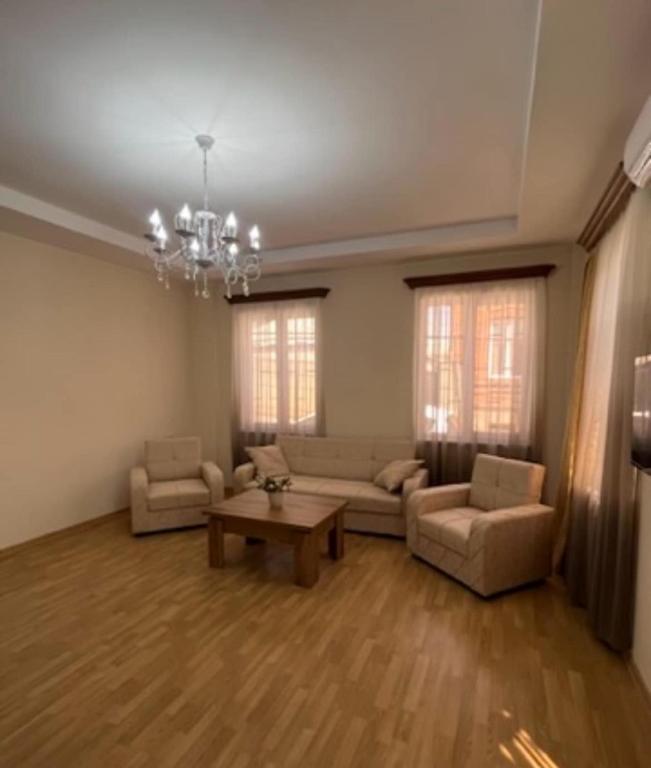 Old Samgori, Tiflis (aktualisierte Preise für 2025)