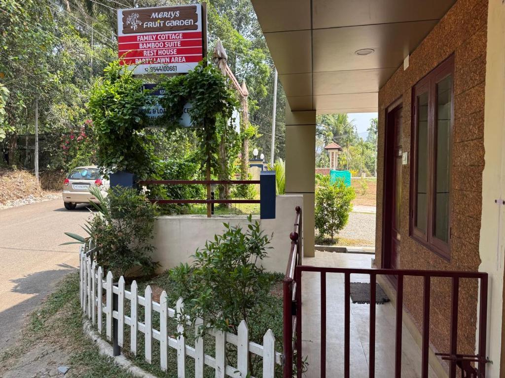 Rest House @ Merlys Fruit Garden, Thattakād (updated prices 2025)