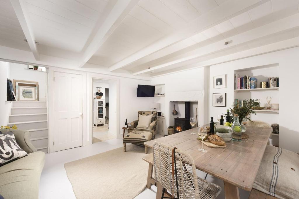 8 Millpool, Mousehole (updated prices 2026)