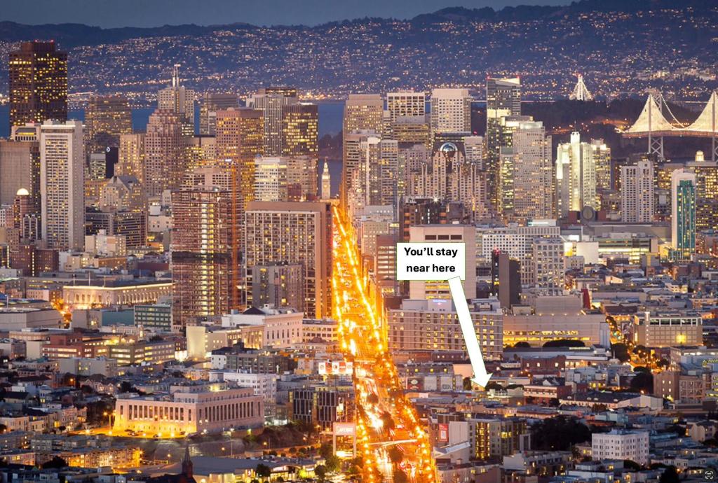 Super Bowl Week Ready-Easy Freeway Access, 2 En-Suite Baths, Walk to ...