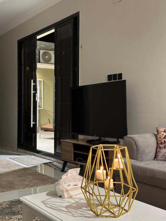 شقه وسطح, Ad Darb (aktualisierte Preise für 2025)