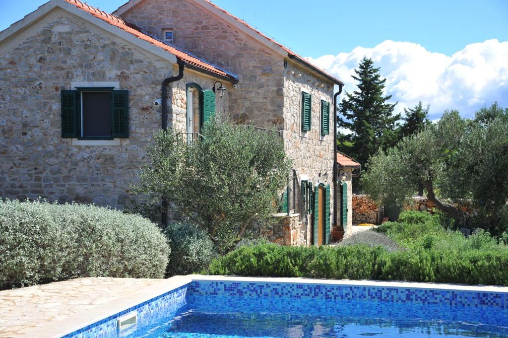 Bliss Stone House in Hvar, Gdinj (updated prices 2025)