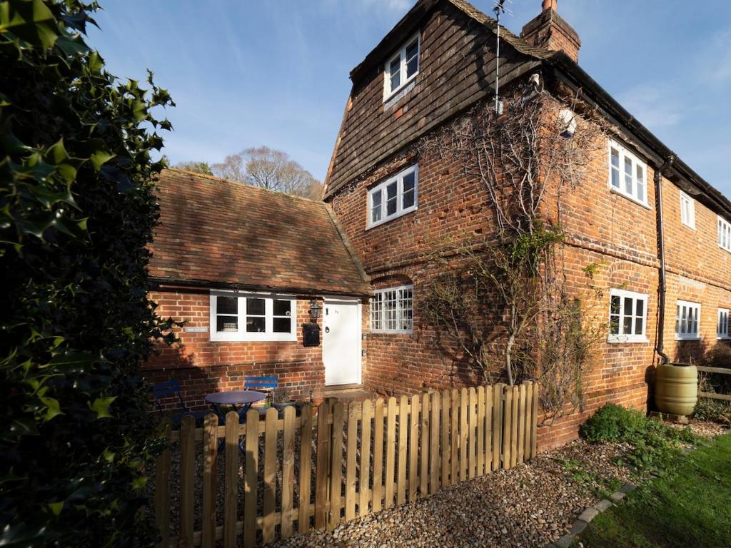 Bere Cottage, Sturry (updated prices 2025)