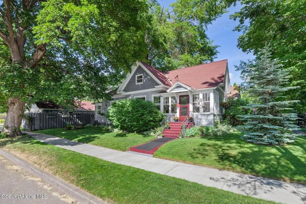 Story book 1920s home down town, quiet and cozy, Coeur d'Alene (updated ...