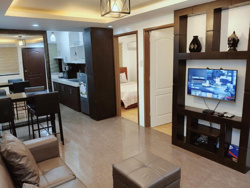Syv's 2Br & 1T/Bath Condo Oasis Behind SM Mall 411, Давао Сити ...