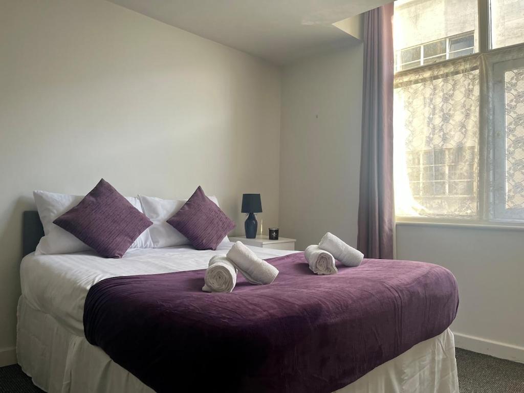 Beautiful Wolverhampton Studio, Wolverhampton (updated prices 2025)