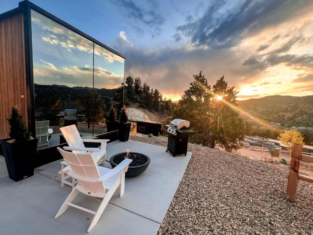 Mirror House Overlook at East Zion Resort, Orderville (updated prices 2026)