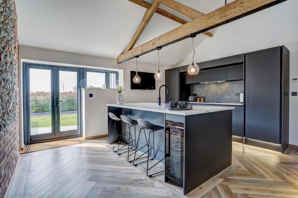 Hall Farm Barn by Winterton Cottages, Happisburgh (updated prices 2026)