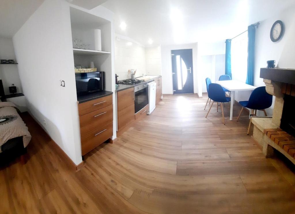 Les 4 saisons, Linas (updated prices 2026)