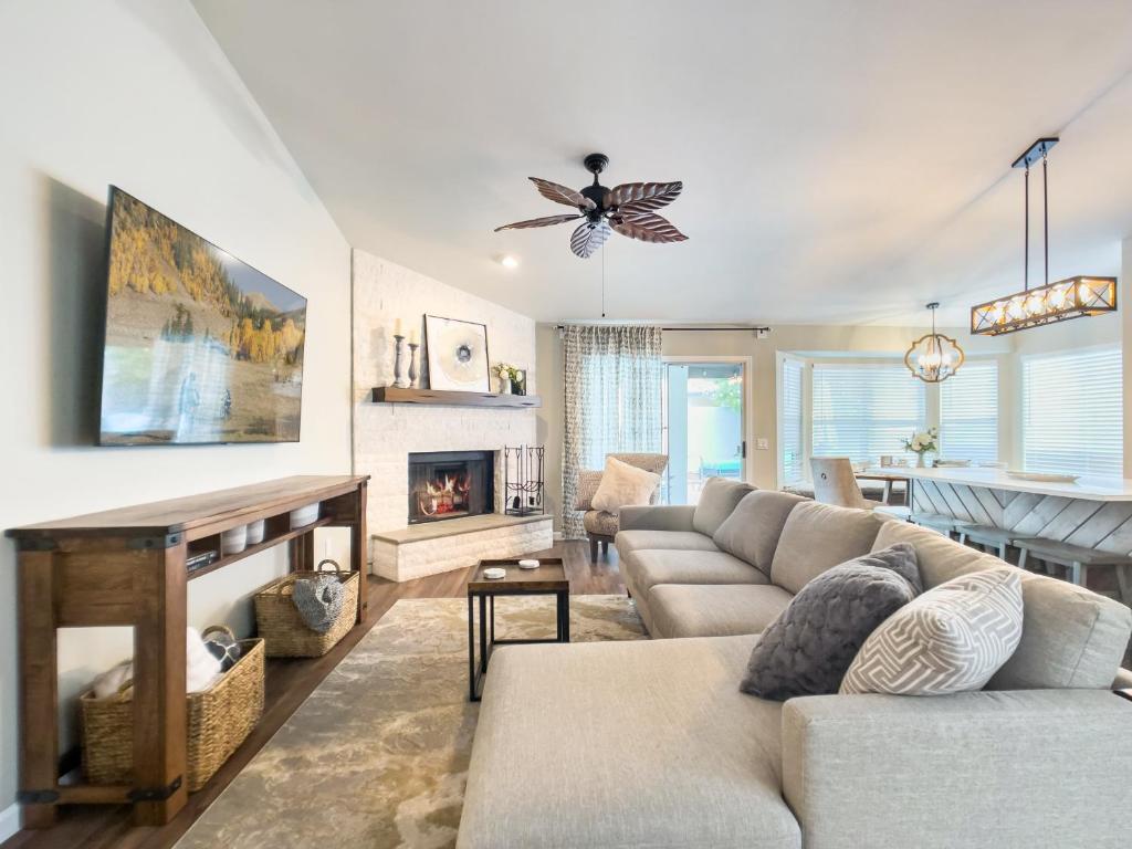Val Vista Oasis Gorgeous Gilbert Home with Pool 1347, Gilbert (precios ...