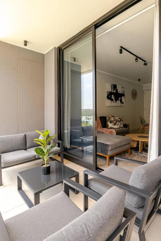 Shapz at Ellipse-Waterfall, Midrand (aktualisierte Preise für 2026)