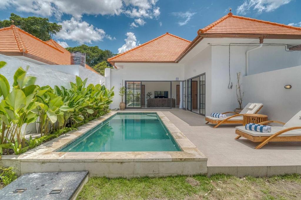 Liv Villa A1 Brand New 3BR in Batu Bolong, Canggu, Canggu (updated prices 2025)