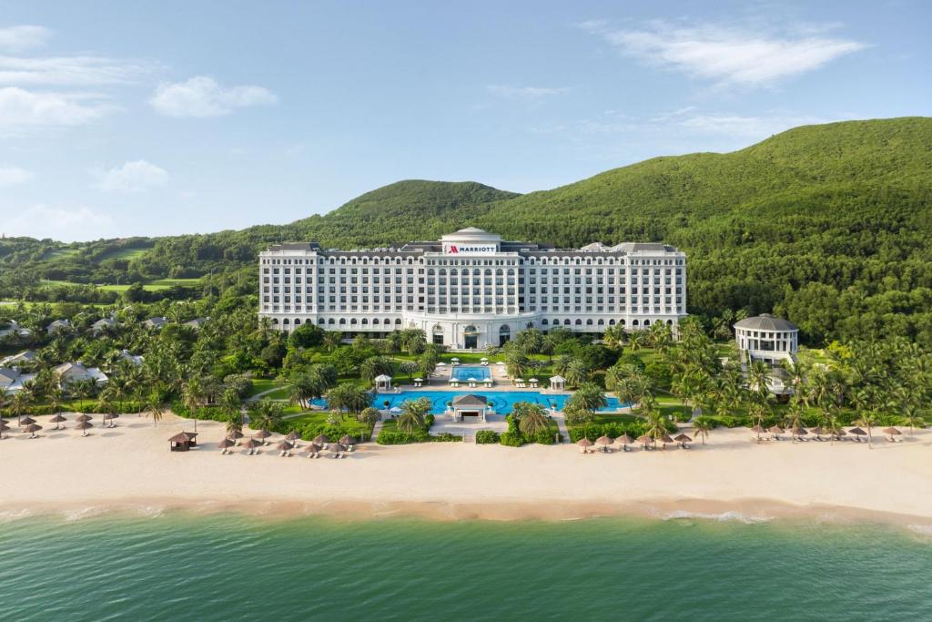 Nha Trang Marriott Resort & Spa, Hon Tre Island, Нячанг (актуальные ...