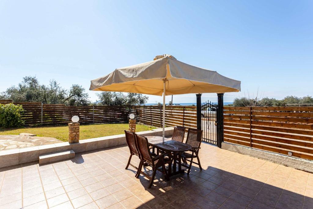 Filiatra's Cozy Haven A Peaceful Escape in Nature, Filiatra (updated ...