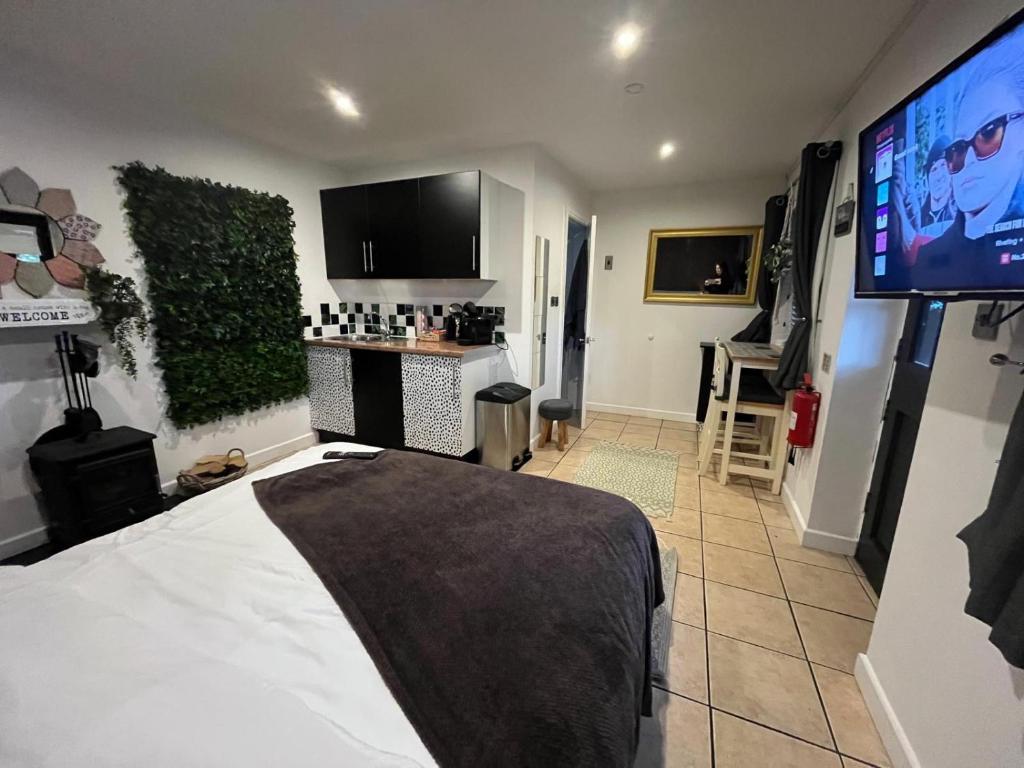 The Little Nook, Blackpool (updated prices 2025)