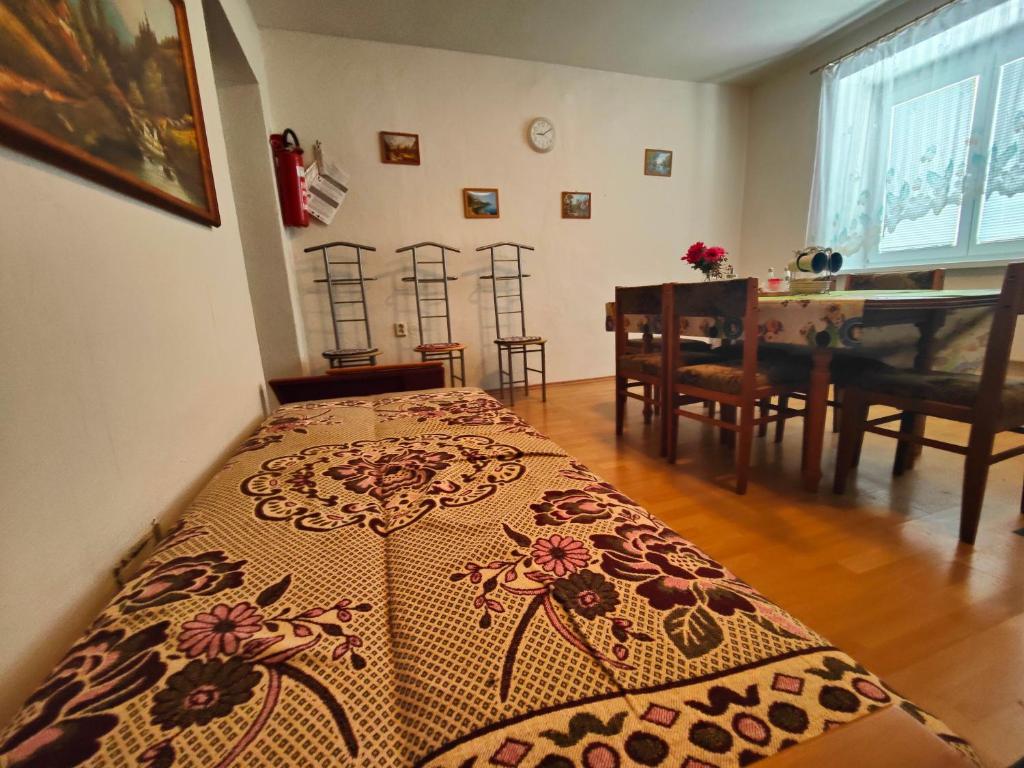 Apartment NA OBRAZE, Horné Pršany (aktualisierte Preise für 2025)