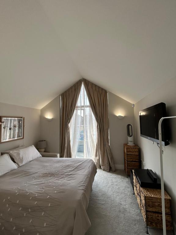 Oakthorpe, Cheltenham (updated prices 2026)