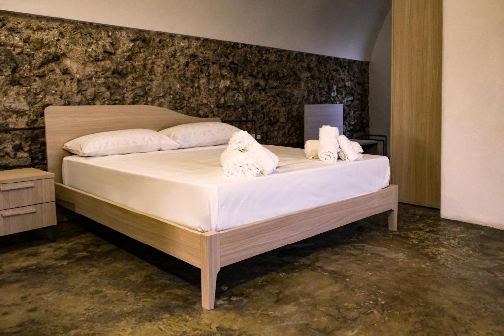 Almaris, Erchie (updated prices 2026)