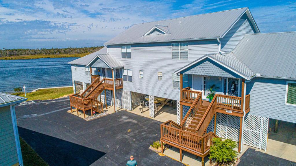 Rivers Edge Retreat on Crystal River with Pool, Crystal River ...