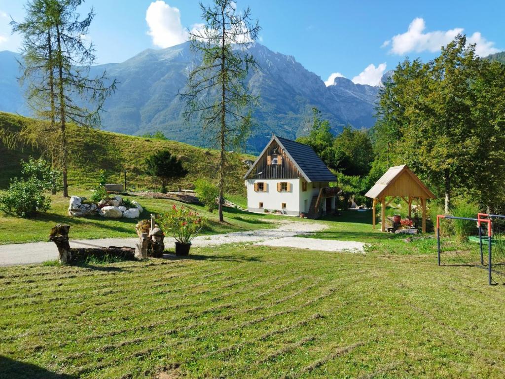 Chalet Vrsnik Hideaway, Soča (updated prices 2025)