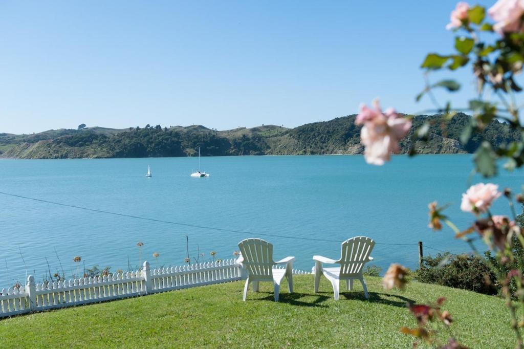 Daisy Harbour View - Waterfront!, Raglan (aktualisierte Preise für 2025)