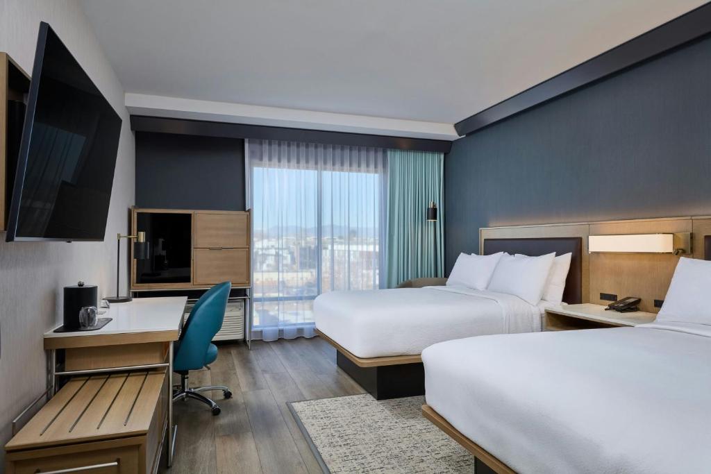 Courtyard by Marriott Denver Downtown Stadium Area, Denver (updated ...