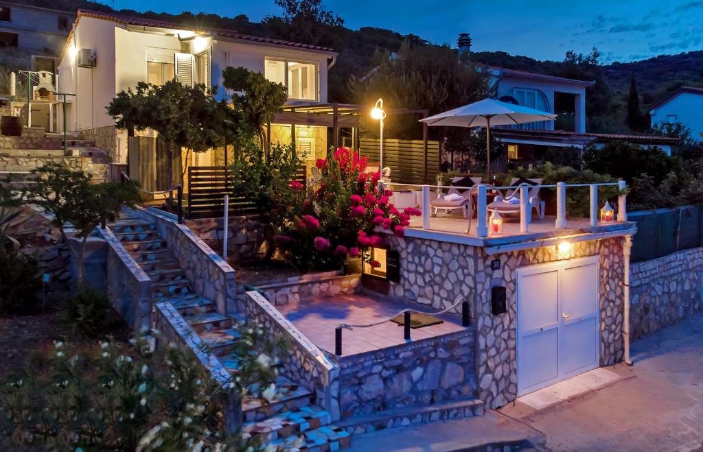 VIS Sea Lady, Milna (aktualisierte Preise für 2025)