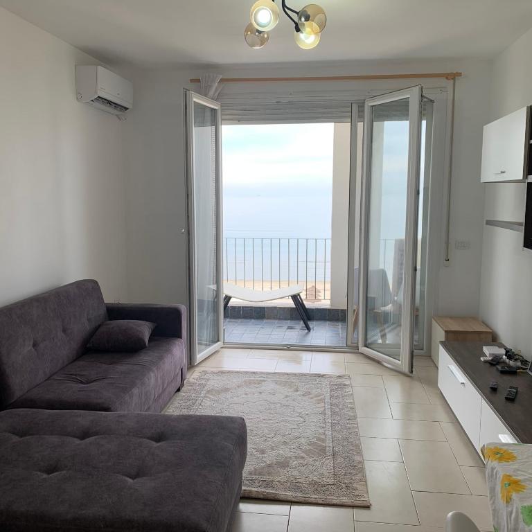 Merville sea view, Durrës (updated prices 2025)