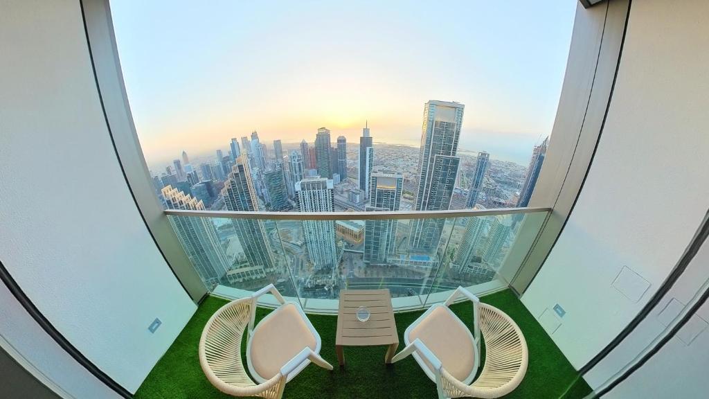 60th High Floor - full World islands, Downtown and Ocean View - high ...