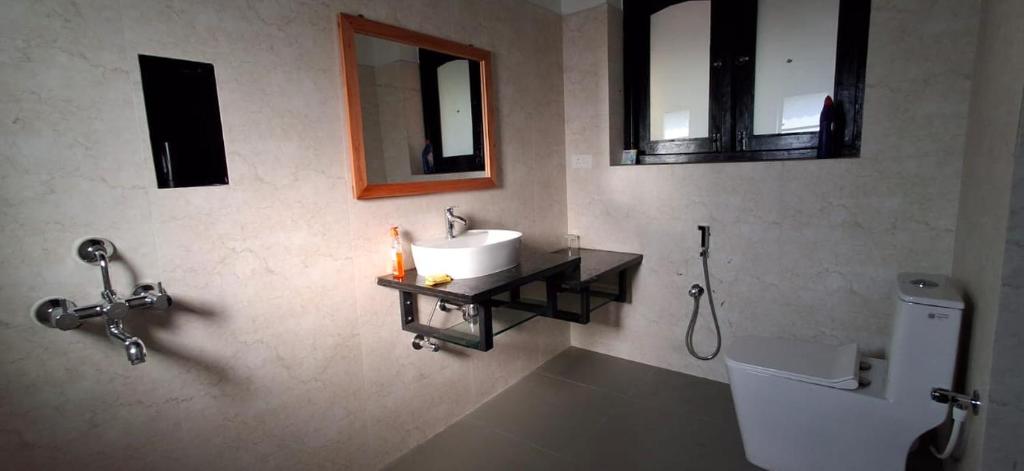 Khamar Bari, Srī Niketan (updated prices 2026)