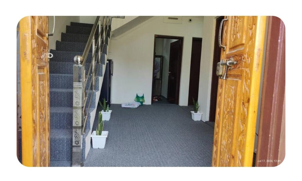 Himalayan house, Srinagar (updated prices 2025)