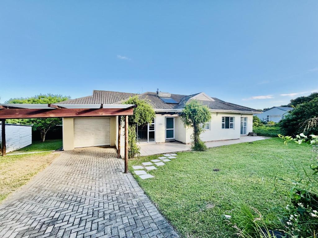 Lemon Tree House Cintsa East, Chintsa (updated prices 2026)