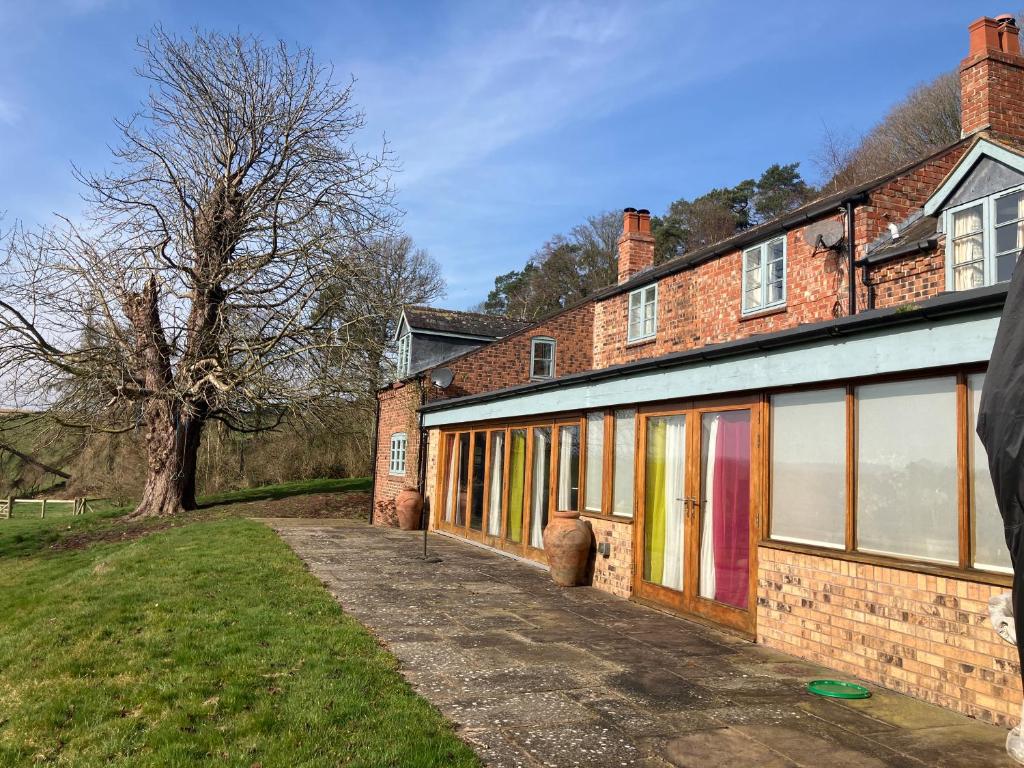 Spring Valley Farm, Quatford (updated prices 2026)
