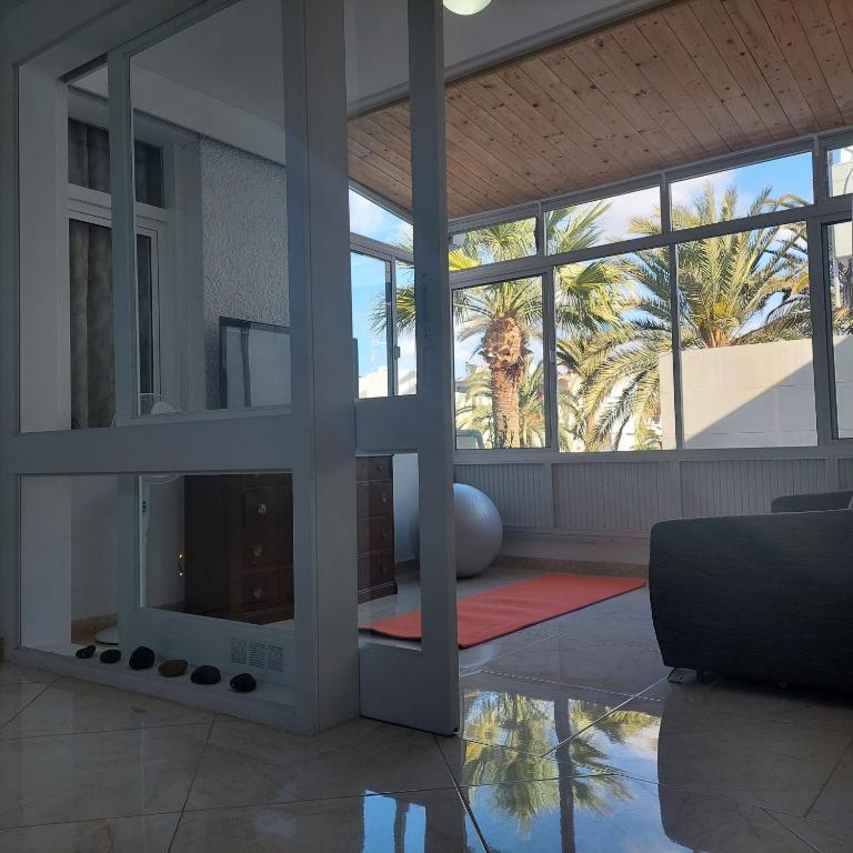 Dia Brillant, Las Galletas (updated prices 2026)