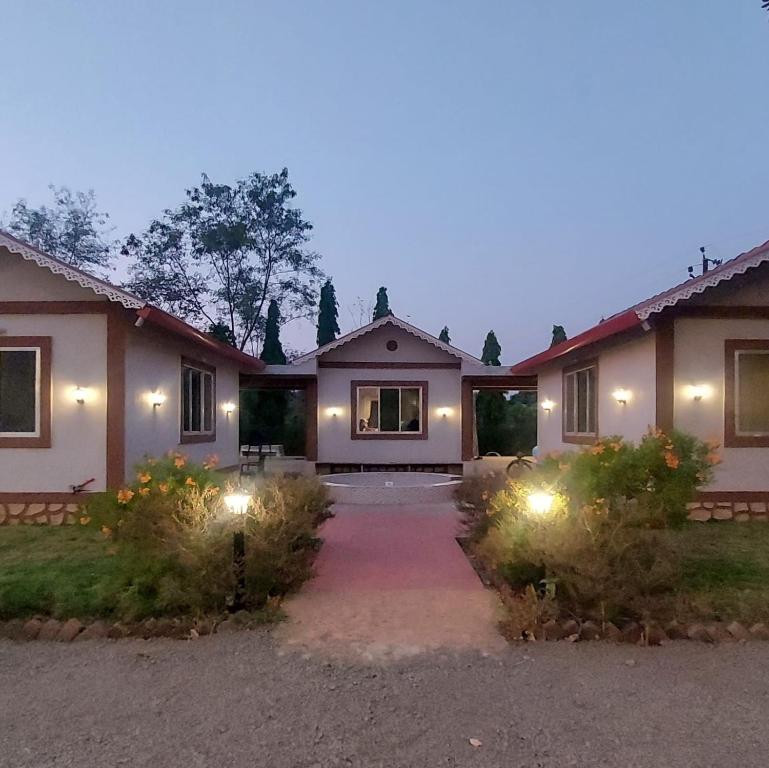 Shalom Farm, Karjat, Thākurvādi (precios actualizados 2026)