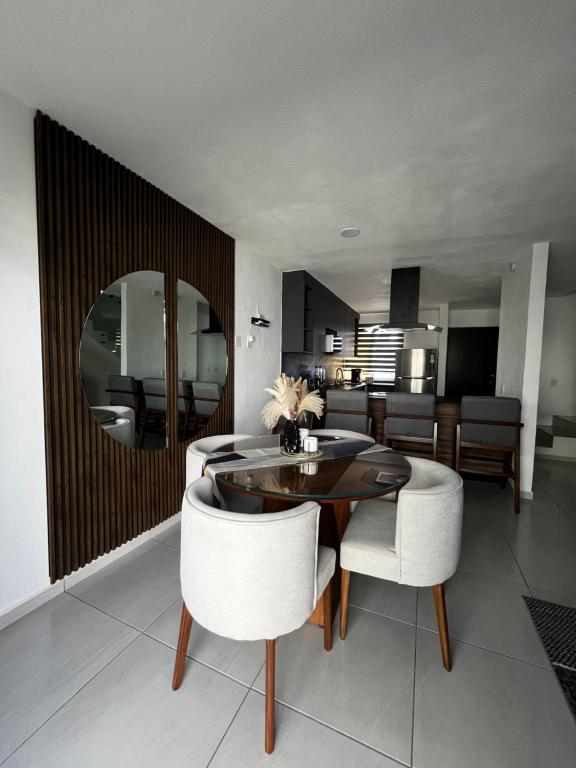 Aeropuerto Casa Santa María, Guadalajara की (2026 के लिए अपडेट हुई कीमत)